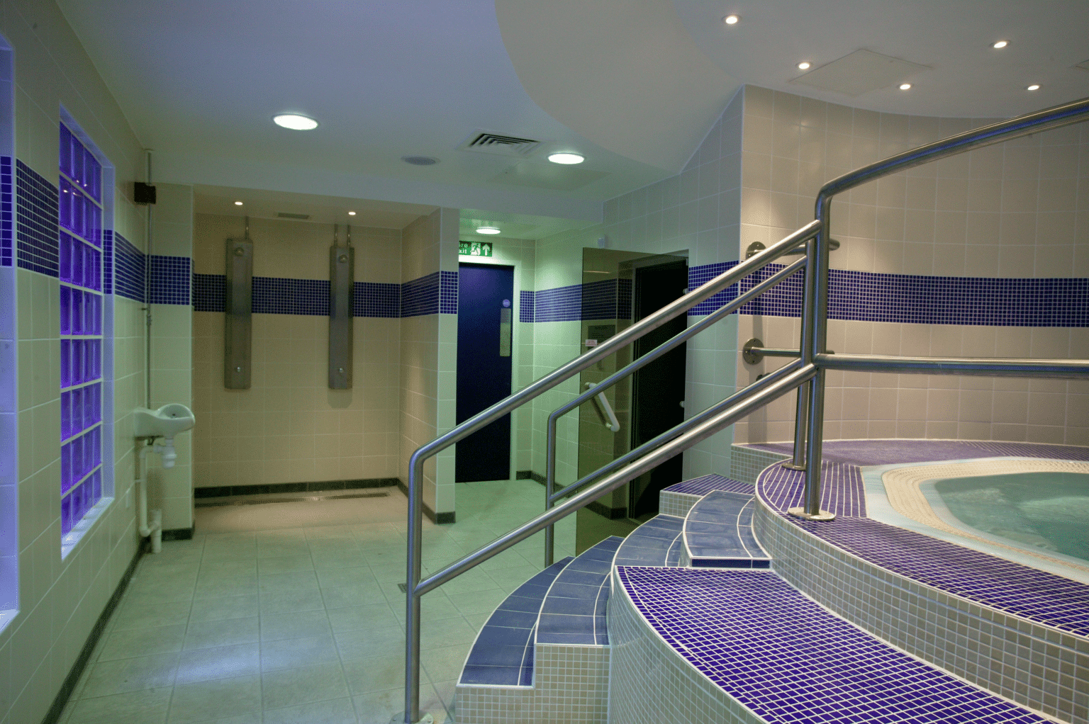 Corby East Midlands International Pool - Discover Northamptonshire